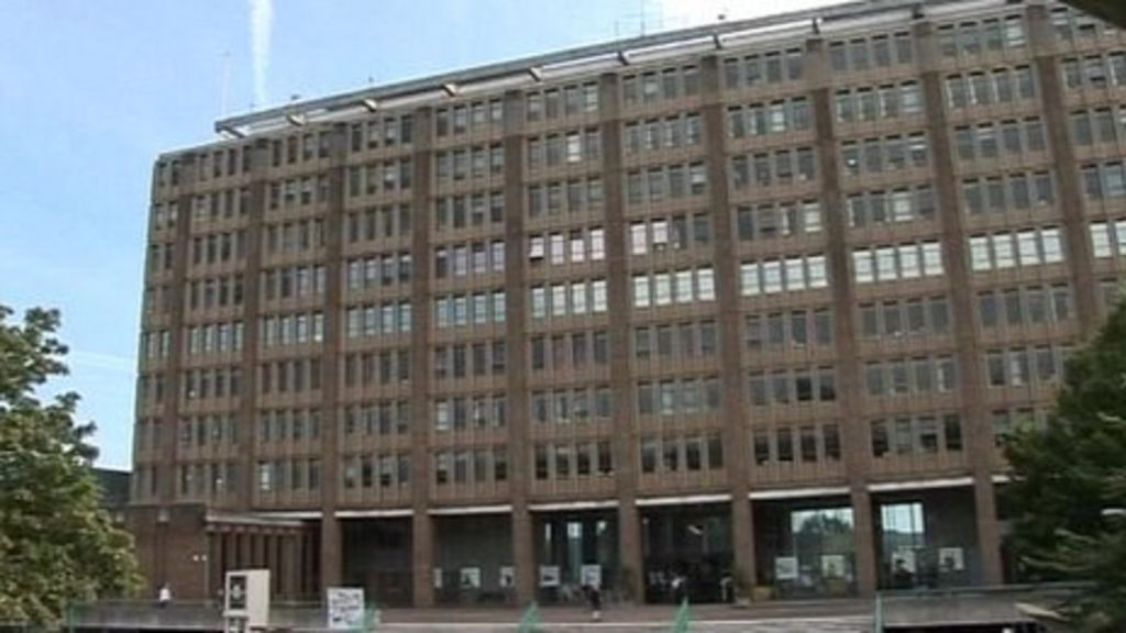 County Hall £22m upgrade plan in Norwich unveiled - BBC News