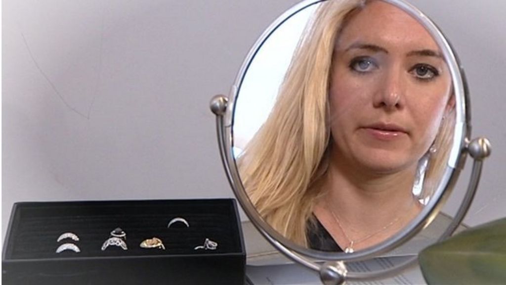 Barbara Stcherbatcheff: Women make better City bankers - BBC News