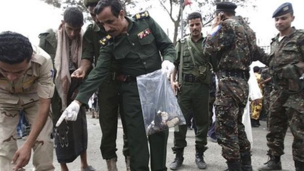 Fatal blast targets Yemen police in Sanaa - BBC News