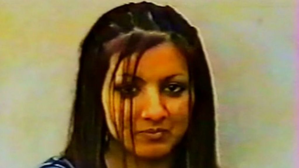 Shafilea Ahmed death: Father 'did not kill daughter' - BBC News