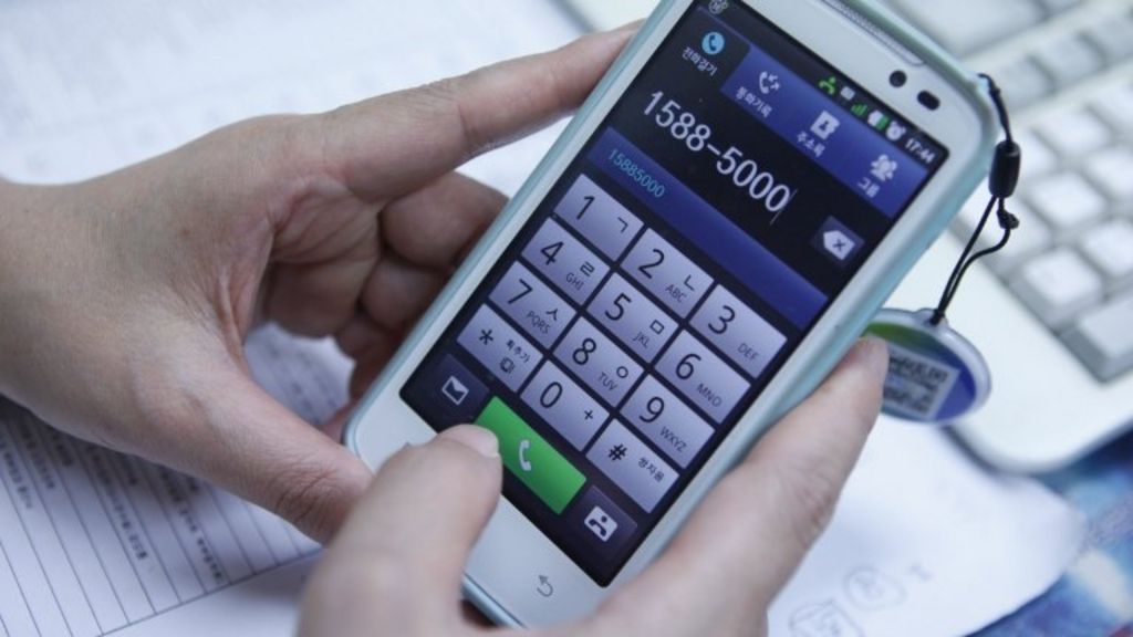 Variable pricing in long-term mobile phone contracts - BBC News