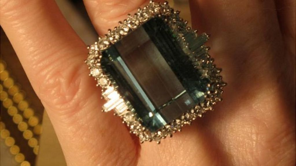 Trevor Baines jewellery auction raises more than £20k - BBC News
