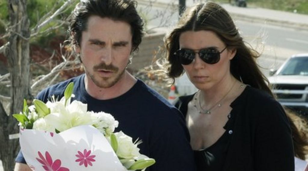 Christian Bale visits American cinema shooting victims - BBC News