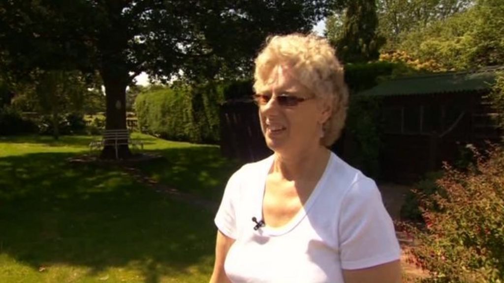 Woman wins £4m damages 45 years after oxygen-starved birth - BBC News