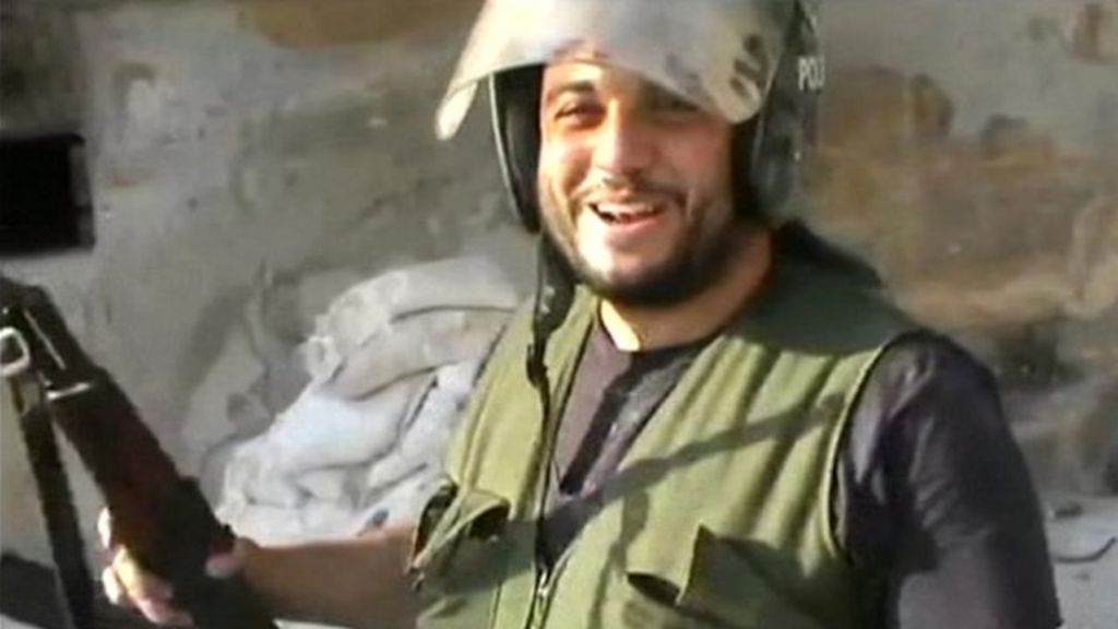 Syrian rebels and government prepare for Aleppo battle - BBC News