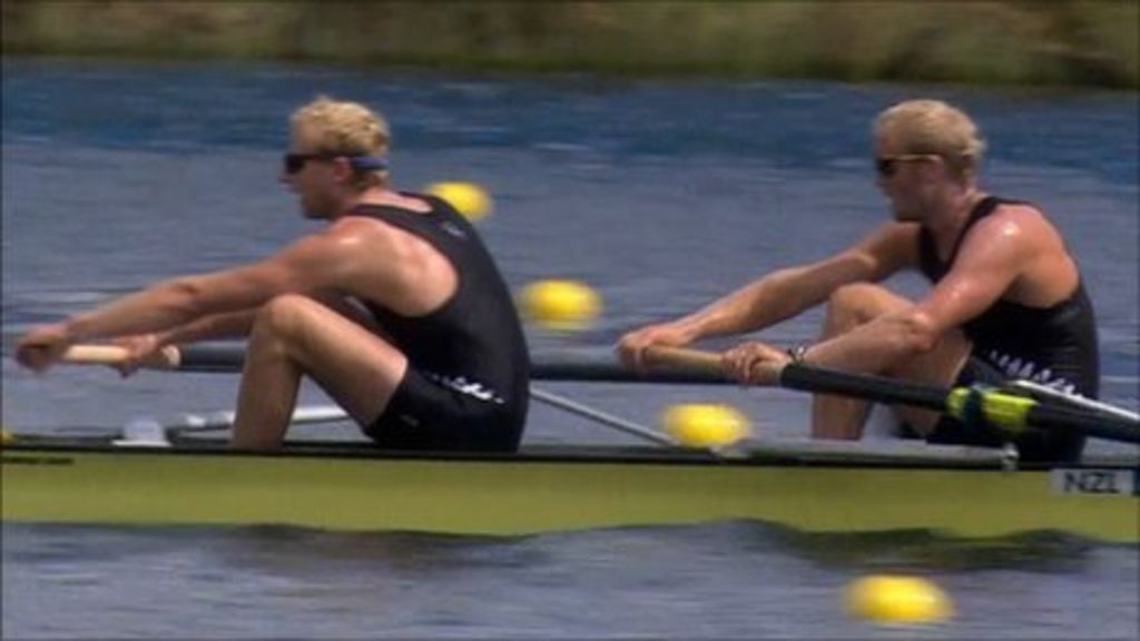Olympic rowing: New Zealand pair smash world record - BBC Sport