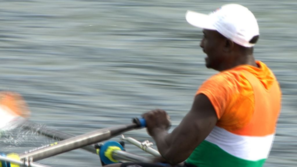 Olympics 2012: Niger rower Issaka wins fans' hearts - BBC Sport