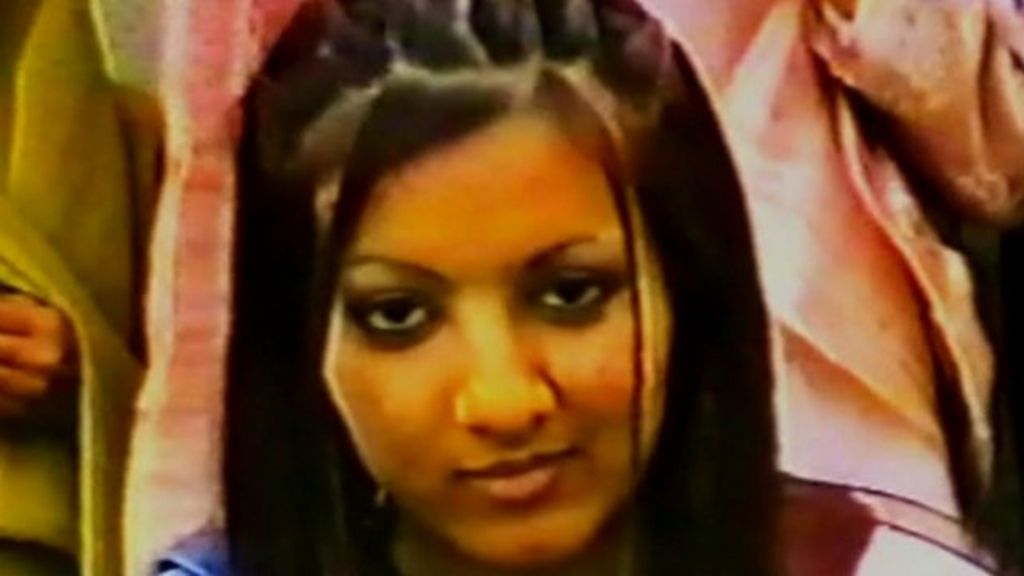 Shafilea Ahmed murder trial: Parents guilty of killing - BBC News