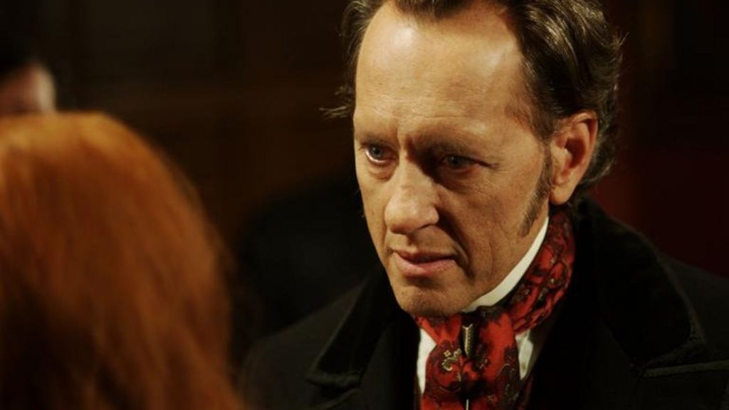 Doctor Who: Richard E Grant to appear in Christmas show - BBC News