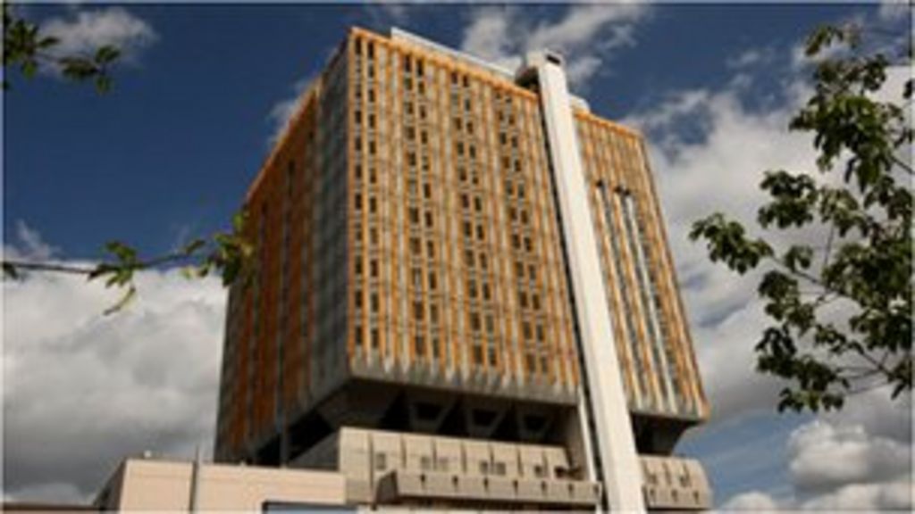 Belfast Trust endorses plan on future A&E services - BBC News