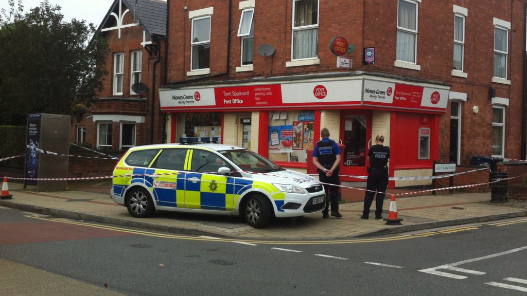 Men With Gun Rob Post Office In Lady Bay Nottingham Bbc News