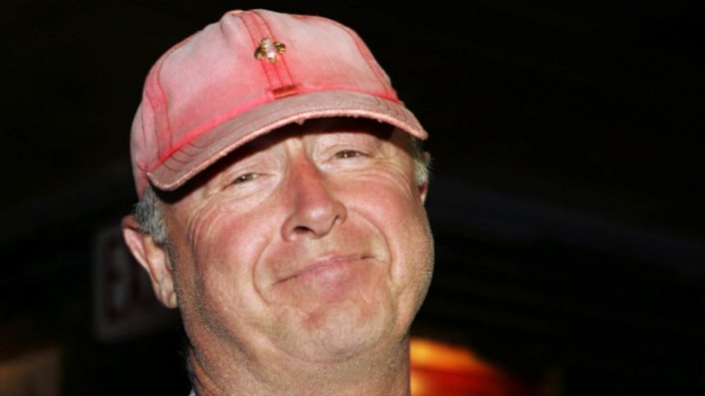 Film director Tony Scott dies after Los Angeles bridge jump - BBC News