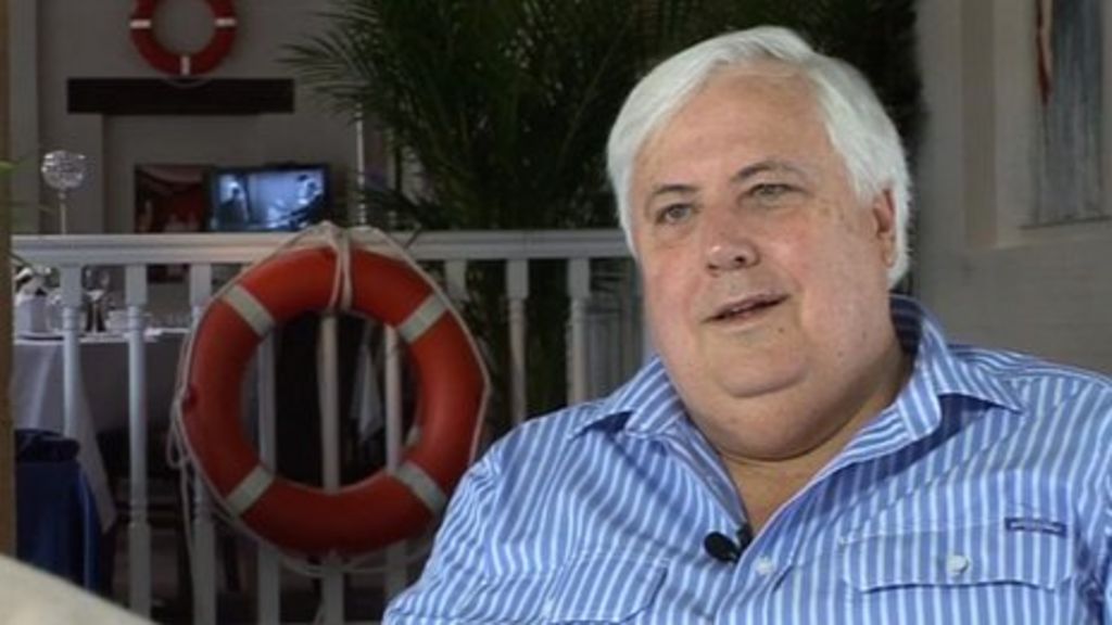 Australian billionaire on mission to recreate Titanic - BBC News