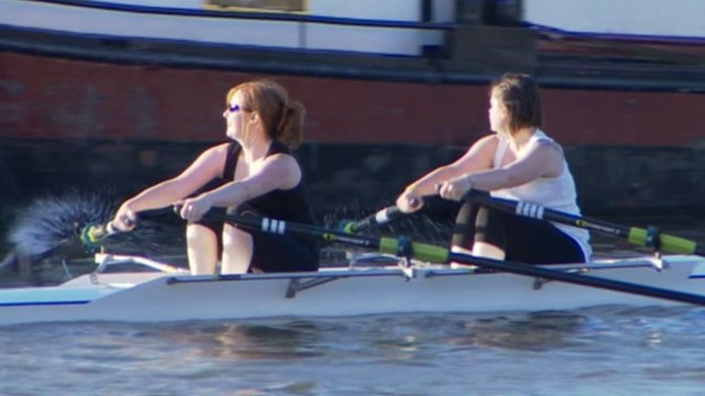 Gloucester Rowing Club inundated with calls after Games - BBC News