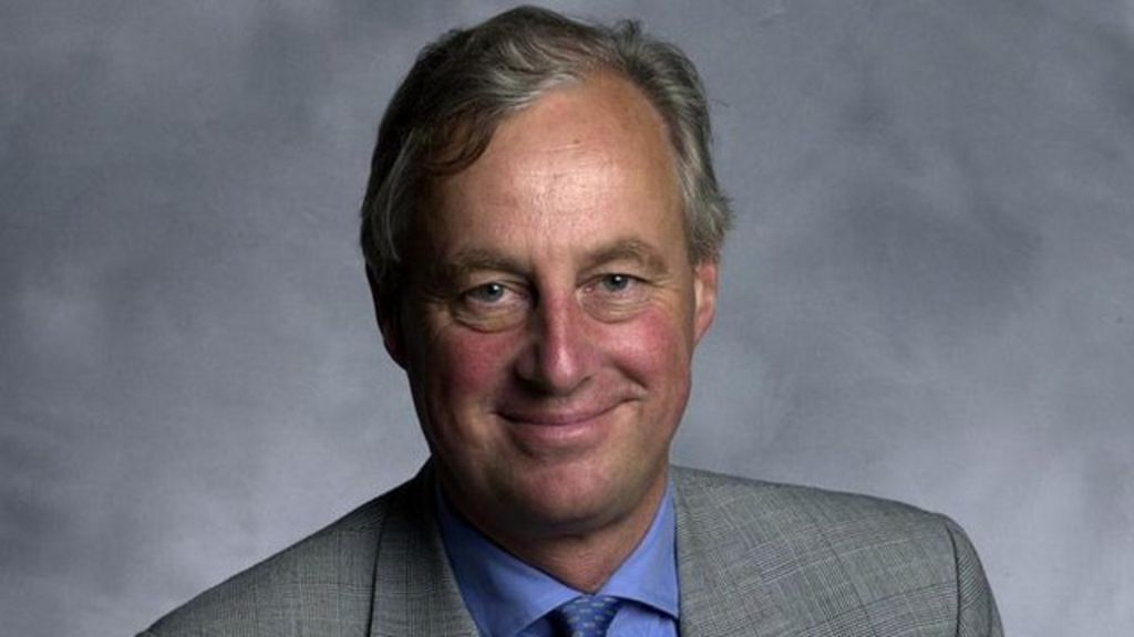 Heathrow third runway: Tory MP Yeo urges Cameron to act - BBC News