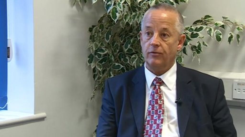 Derbyshire police candidate Alan Charles reveals crime - BBC News