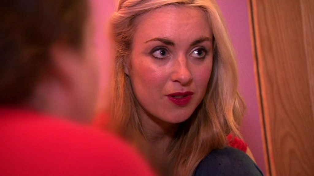 Scarlet and Charlene's story - BBC Newsround