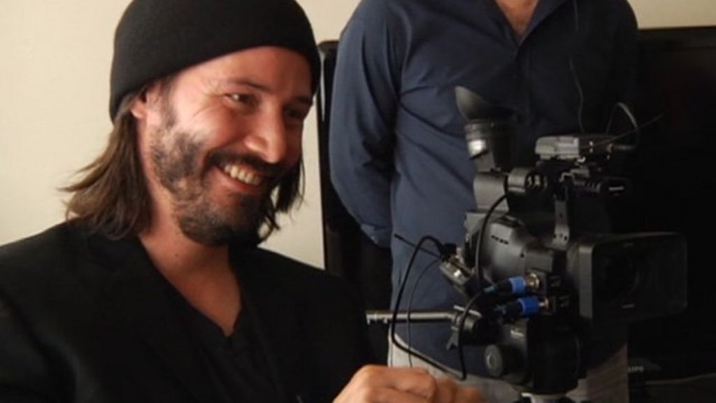 Keanu Reeves addresses digital movie debate in documentary - BBC News