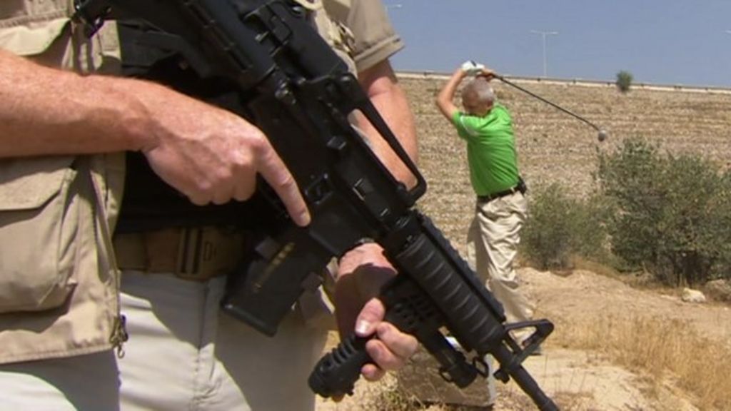 Close-Up: A round on one of the world's most dangerous golf courses ...