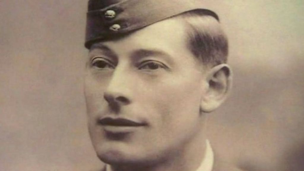 Doreen Wright's WWII diary to missing husband published - BBC News