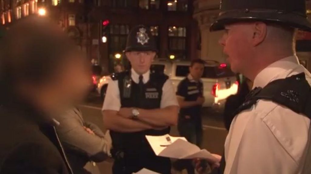 Soho police operation 'moves drugs problem elsewhere' - BBC News