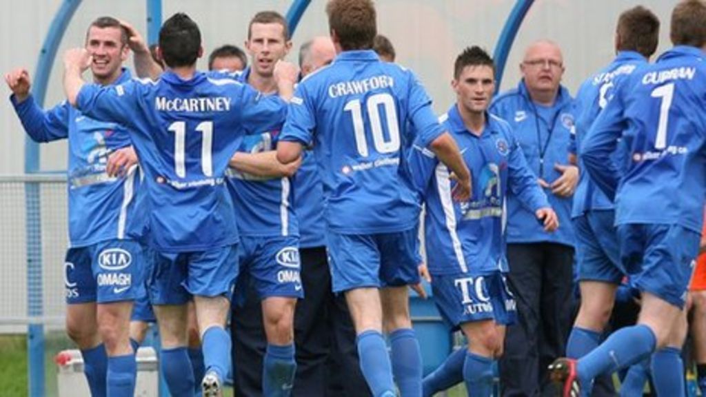 Mallards stun Ports at Ferney Park - BBC Sport