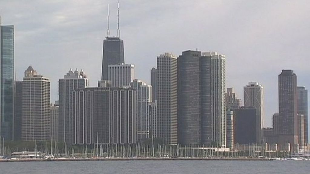 US man charged over Chicago car bomb plot - BBC News