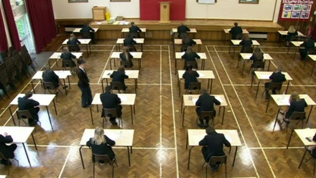 GCSEs replaced by 'English Bac' in key subjects - BBC News