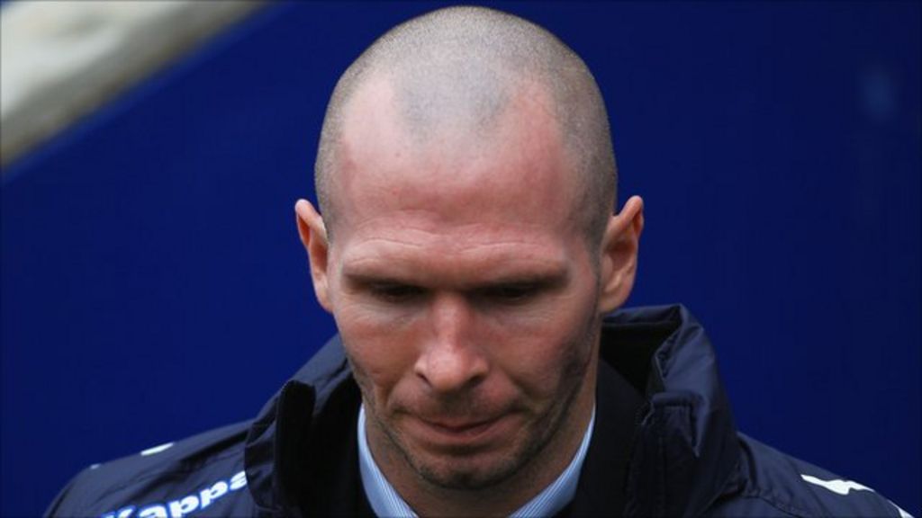 Portsmouth boss Michael Appleton says dressing room morale low - BBC Sport