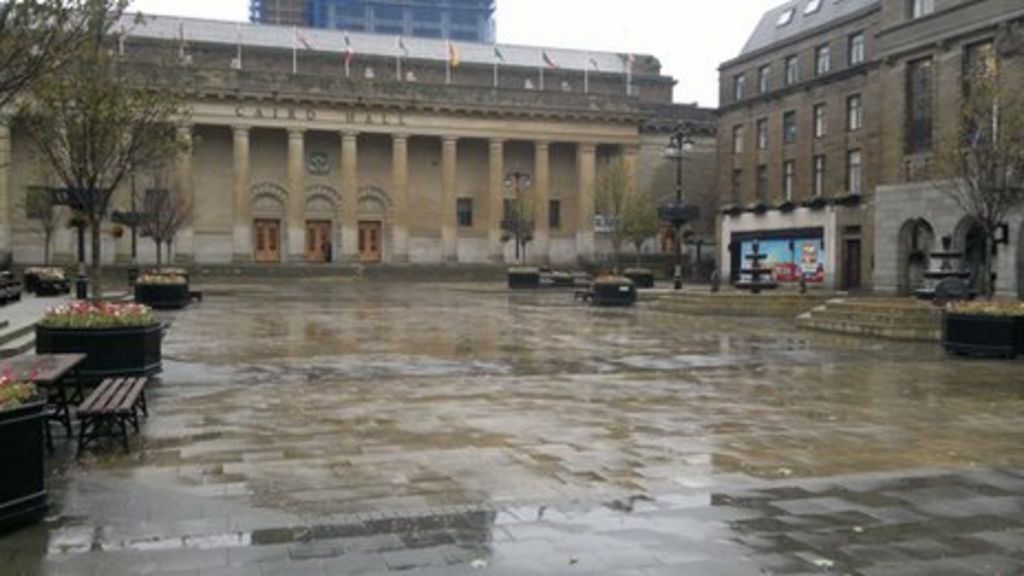Dundee City Square upgrade agreed with £2m funding - BBC News