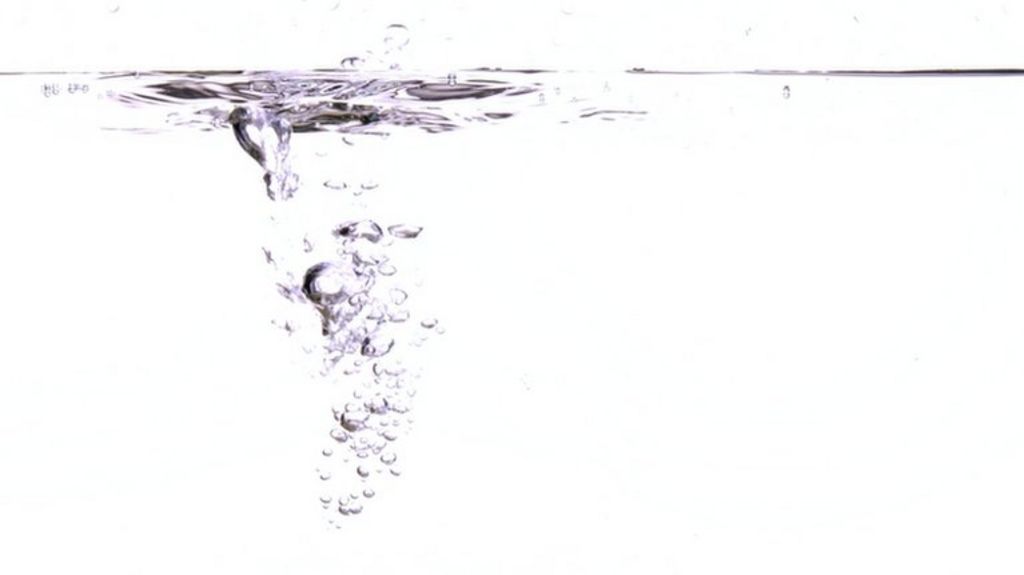 College 'overwhelmed' by boiling water theories - BBC News