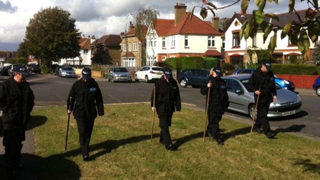 Clacton hospital patient David Royle found dead in sea - BBC News