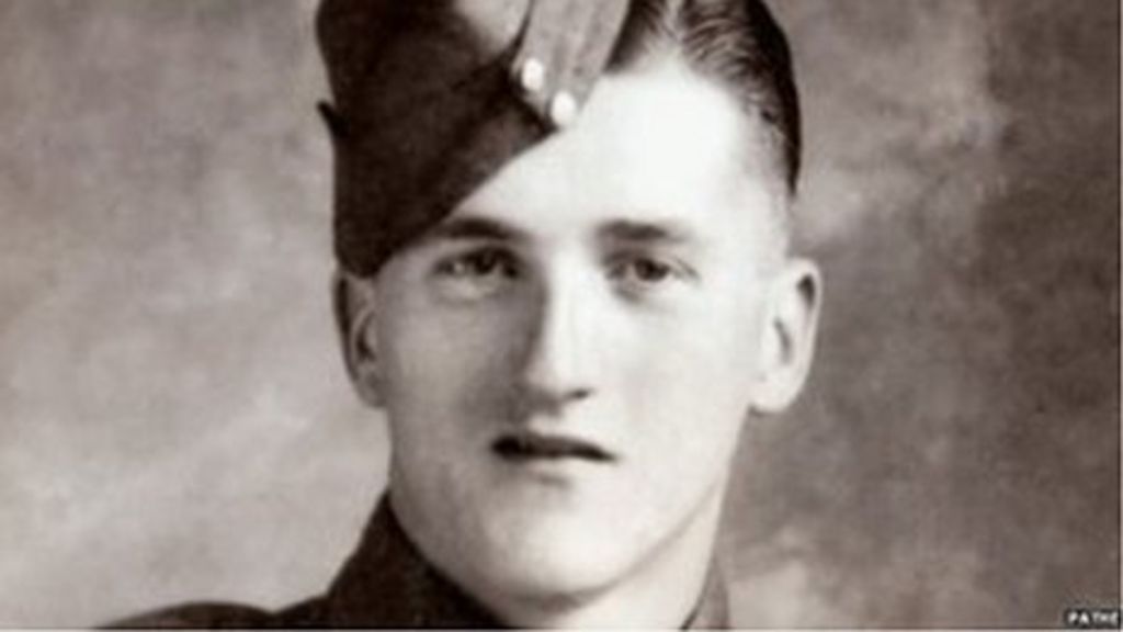 Cornish soldier is laid to rest - BBC News