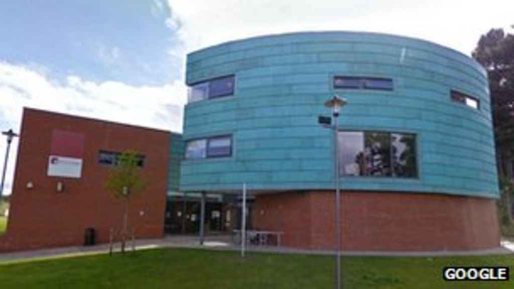 Perth university call issued by local MP - BBC News