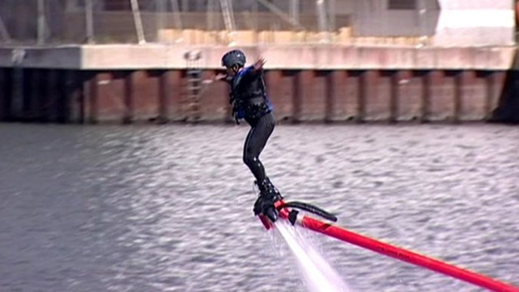 Water jet packing - Mike Bushell flies 'like Superman' - BBC News