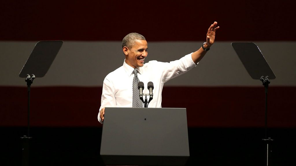 Barack Obama Facebook campaign sees 'likes' soar - BBC News