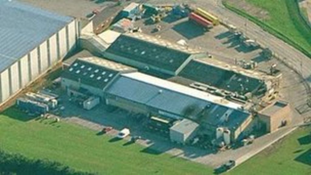 McCain Foods to axe 50 Hull factory production jobs - BBC News