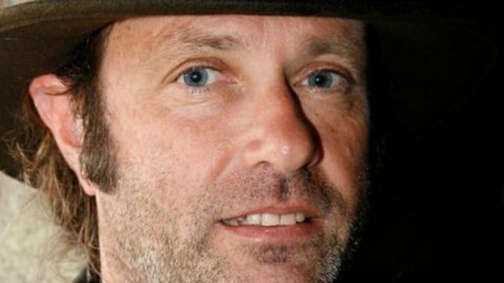 Russell Joslin death: BBC bosses 'could have done more' - BBC News