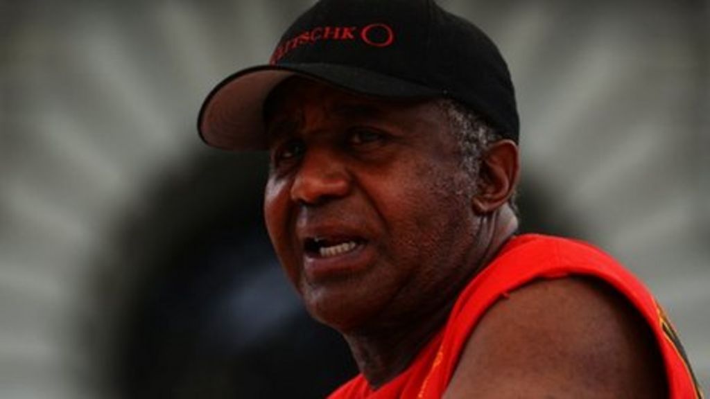 Emanuel Steward 'was unique, he made fighters' - Enzo Calzaghe - BBC Sport