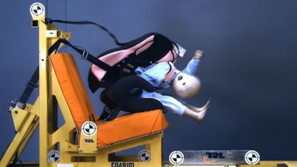 Fake child seats shatter in tests at Berkshire lab - BBC News