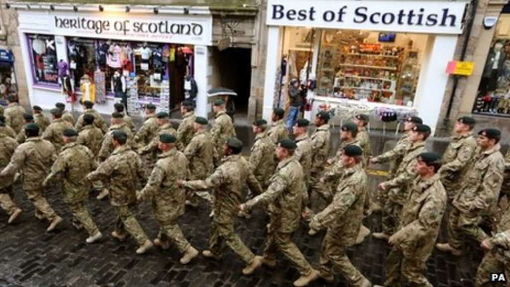3rd Battalion The Rifles granted freedom of Edinburgh - BBC News