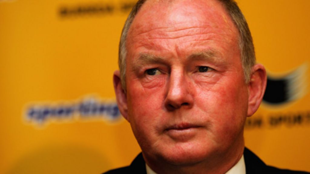 Profile of Redrow boss Steve Morgan: Timing is key to success - BBC News