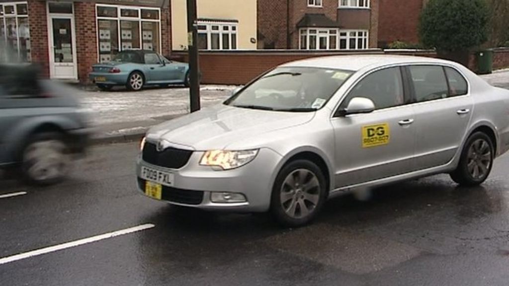 CCTV protection call from Nottingham taxi drivers - BBC News