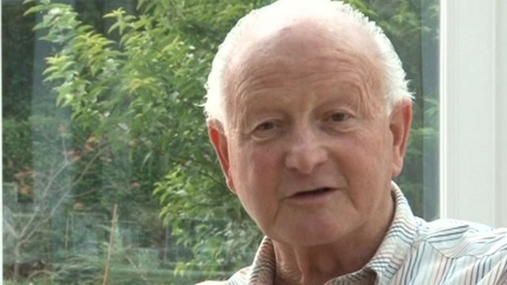 SportsAid boss gets Yorkshire Awards honour - BBC News