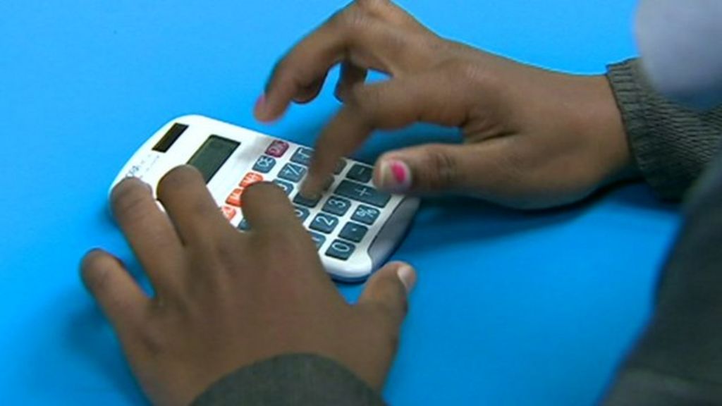 Calculator ban in primary maths tests in England - BBC News