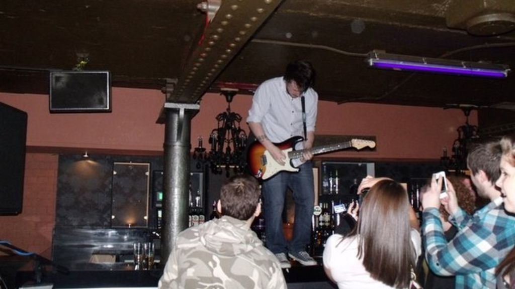 Rock City at the Velvet Lounge, Worcester - 24.02.12 - BBC News