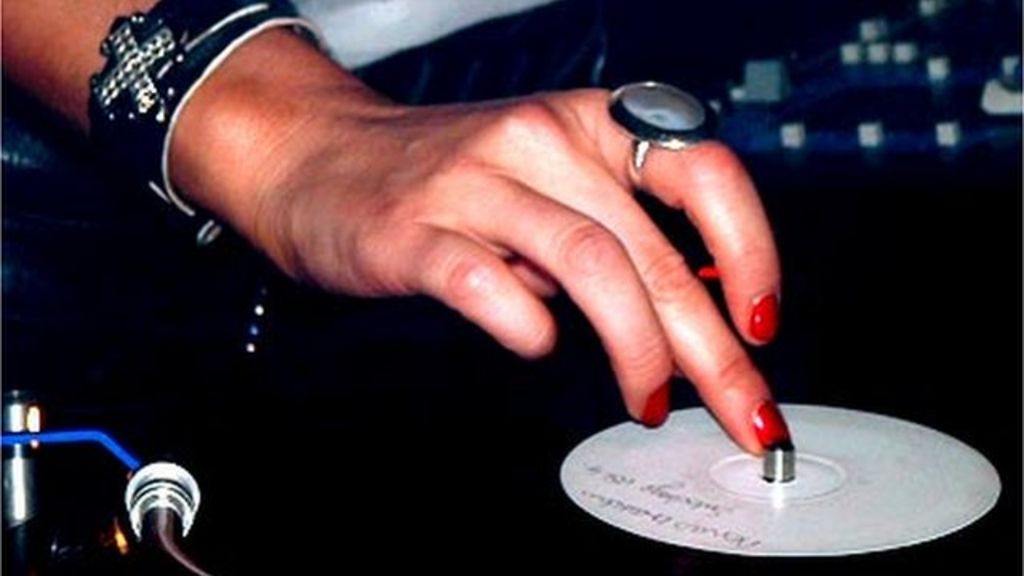 Lisa Lashes performs in Hereford - BBC News