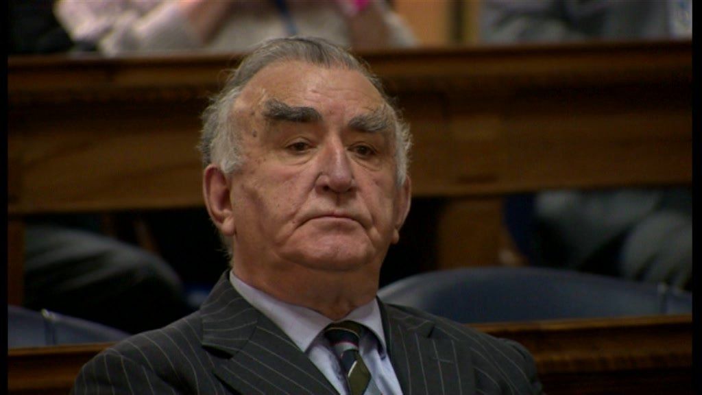 Hampshire and Isle of Wight PCC election: Michael Mates defeated - BBC News
