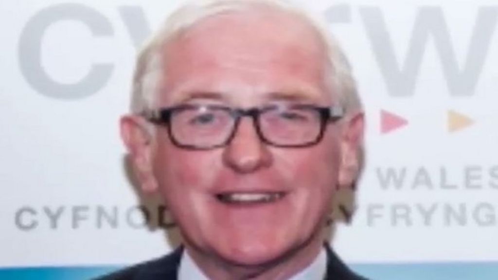 John Hefin: Tributes to TV director and ex-BBC Wales drama head - BBC News