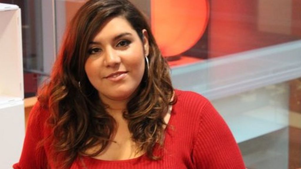 Algerian singer Kamelia ‘not shy of love in English’ - BBC News